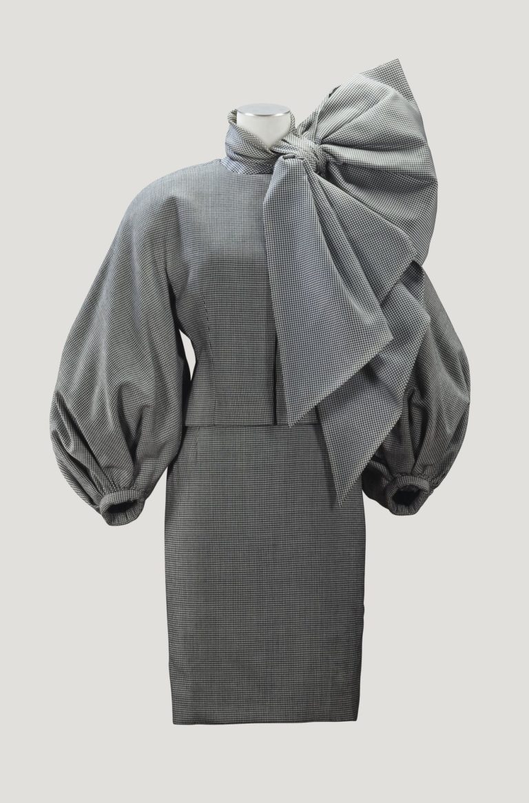 The Dior Bow, An Elegant Grammar - ICON-ICON