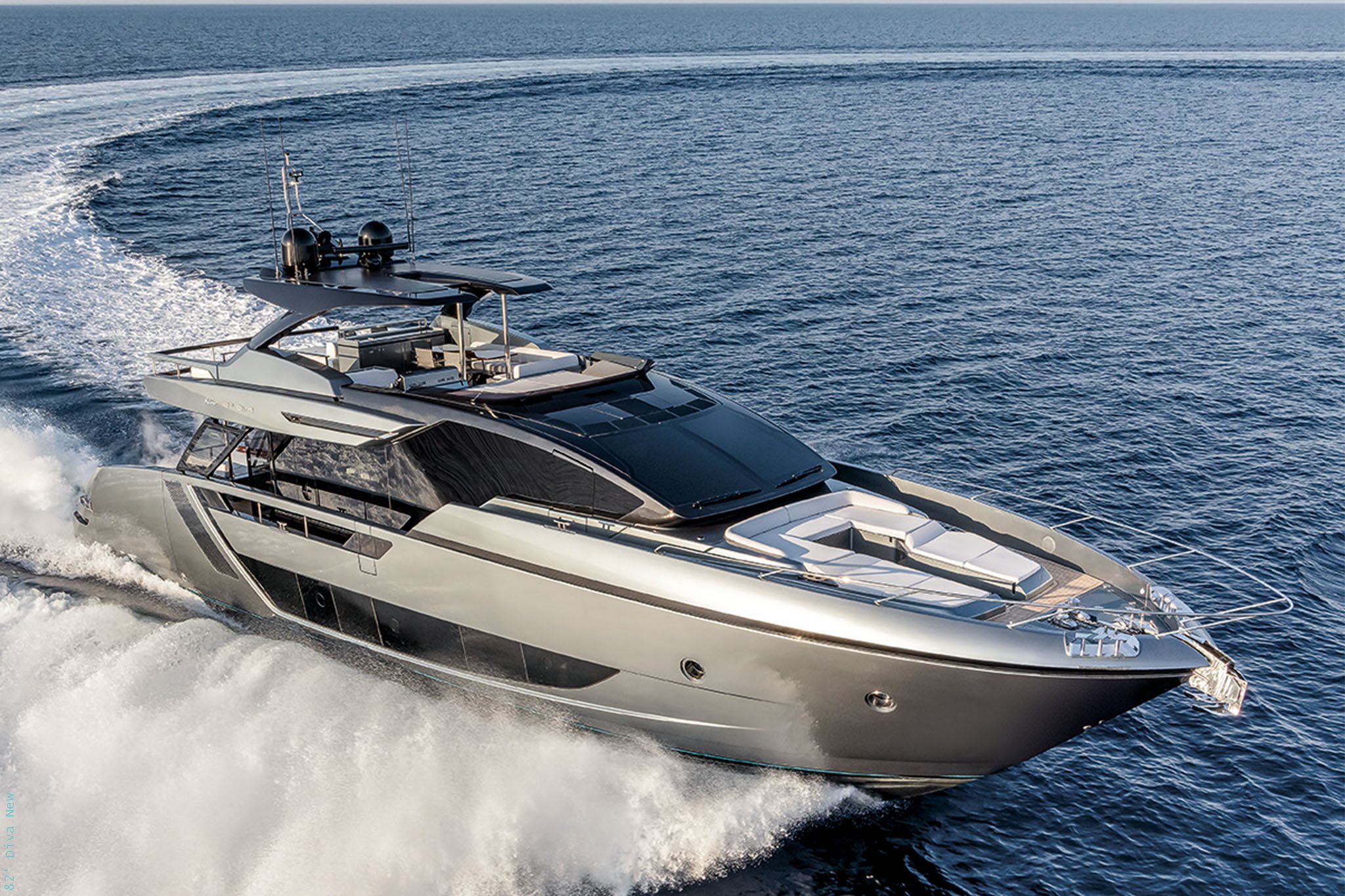 Riva 82’ Diva Icône Nautique - ICON-ICON